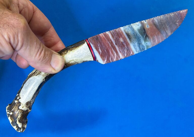 Flintknapped Stone Knives and Authentic Native American Jewelry